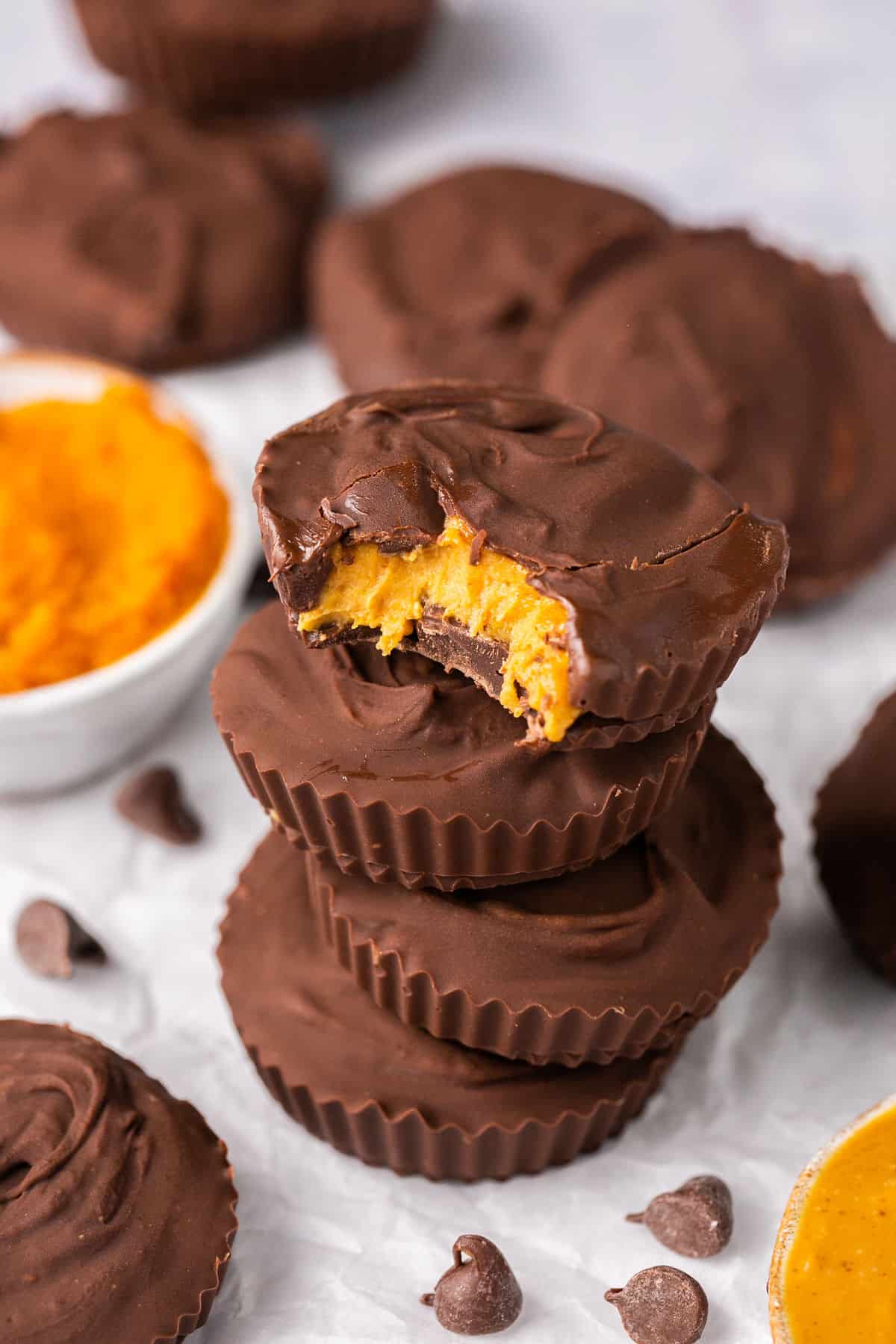 Pumpkin Peanut Butter Cups (Homemade Healthy Reese's Cups!) | Lauren ...