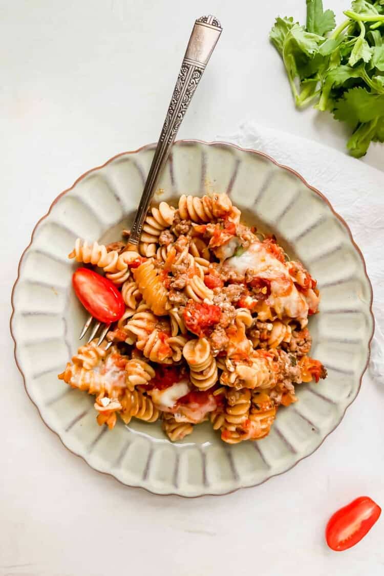 Easy Healthy Rotini Pasta Bake | Lauren Fit Foodie