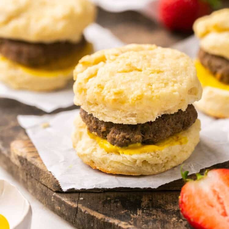 20 Freezer Friendly Breakfast Ideas | Lauren Fit Foodie