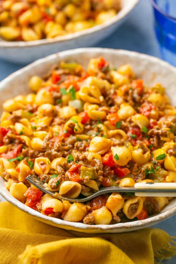 Super Easy Crockpot Taco Pasta (10-Minute Prep!) | Lauren Fit Foodie