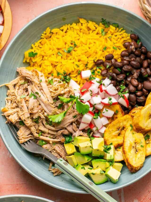 Crockpot Cuban-Style Mojo Pulled Pork Bowls | Lauren Fit Foodie