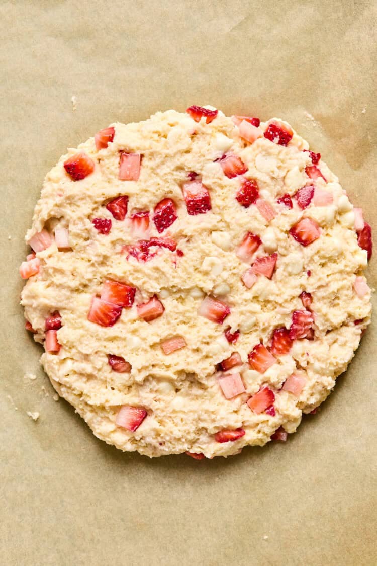 Quick Pancake Mix Scones (Strawberry White Chocolate) | Lauren Fit Foodie